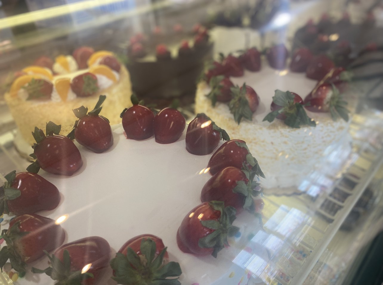 Cakes – Calumet Bakery